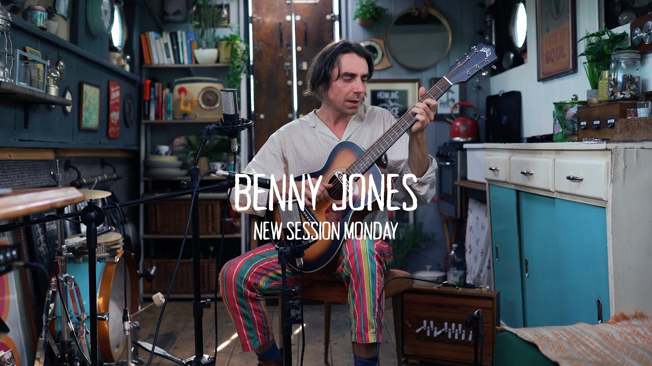 Benny Jones Introduction (Howling Barge live narrowboat session) - YouTube
