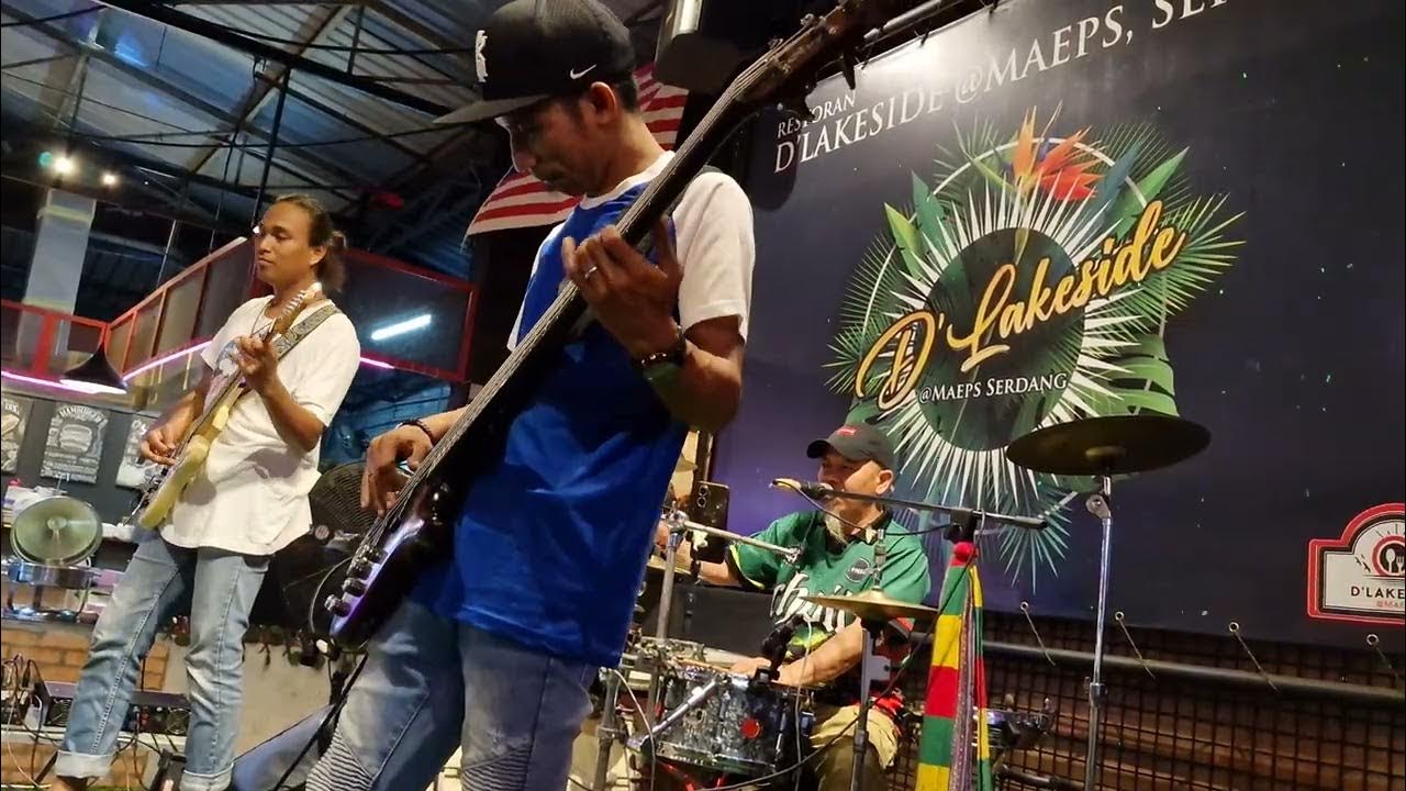 Sedih Syawal dh pergi,Musafir di AidilFitri,Achid Ekanatra,Largh & Dodex. - YouTube