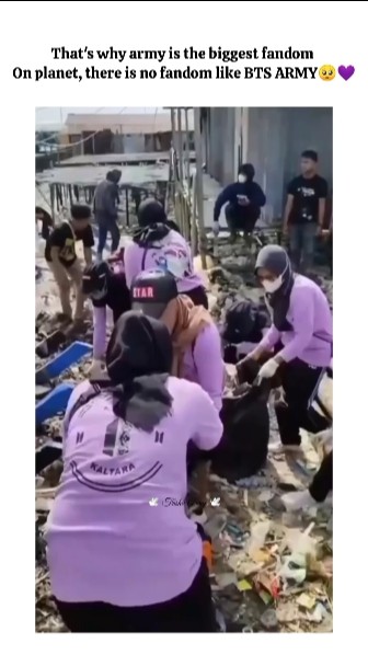 That's why army is the bestest fandom in the world 🌎#btsmembers🥳# ...