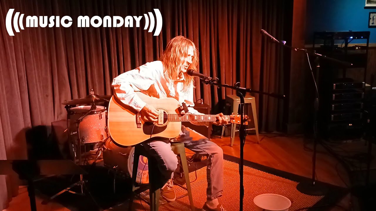 Live at the Cowboy Surfer Bar in Kingwood, TX (Part 1) | Sweep Talk ...