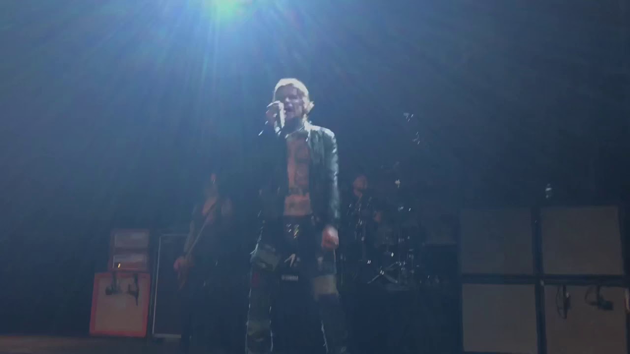 Buckcherry (featuring Willow Todd) in Memphis - YouTube