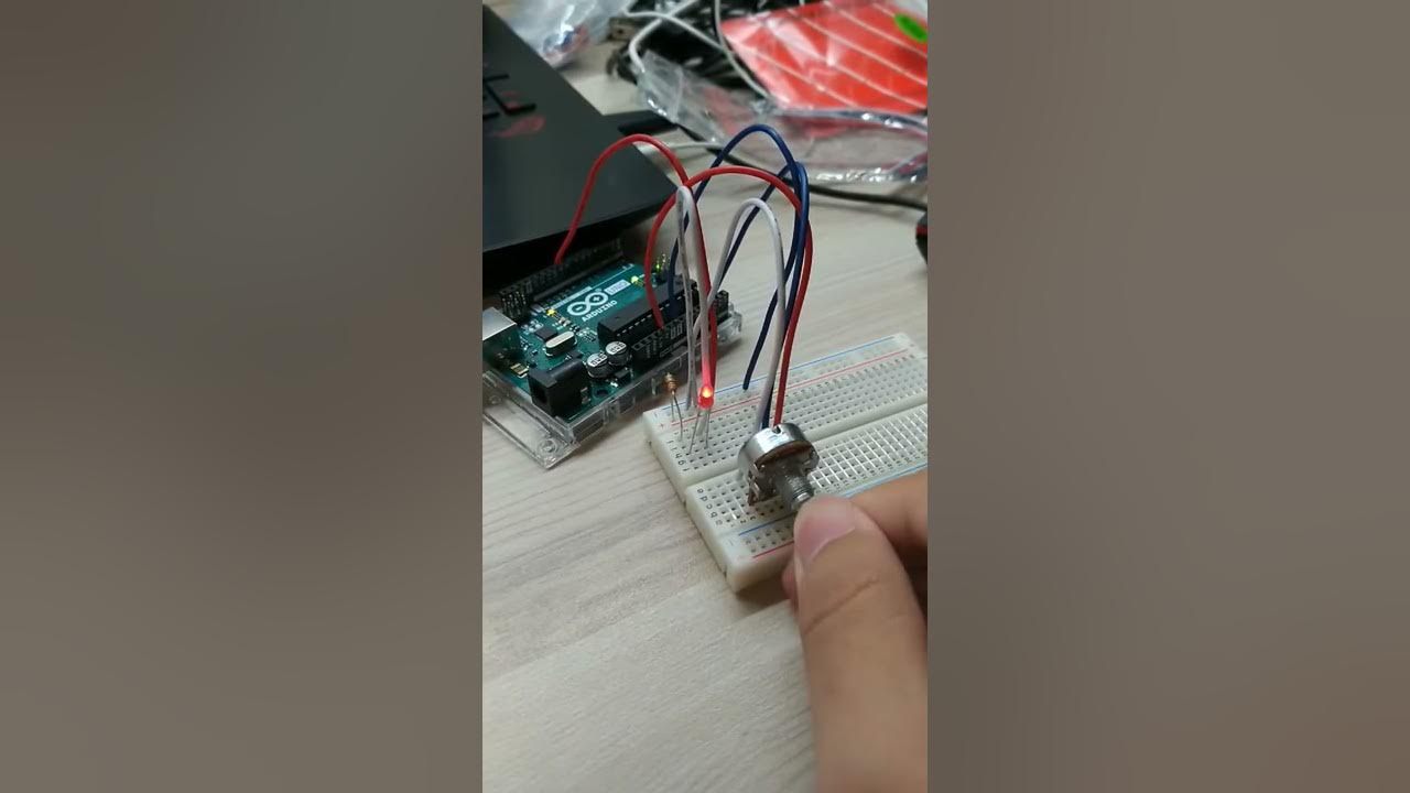 DSP實驗lab01 Arduino demo(用可變電阻控制led亮度) - YouTube