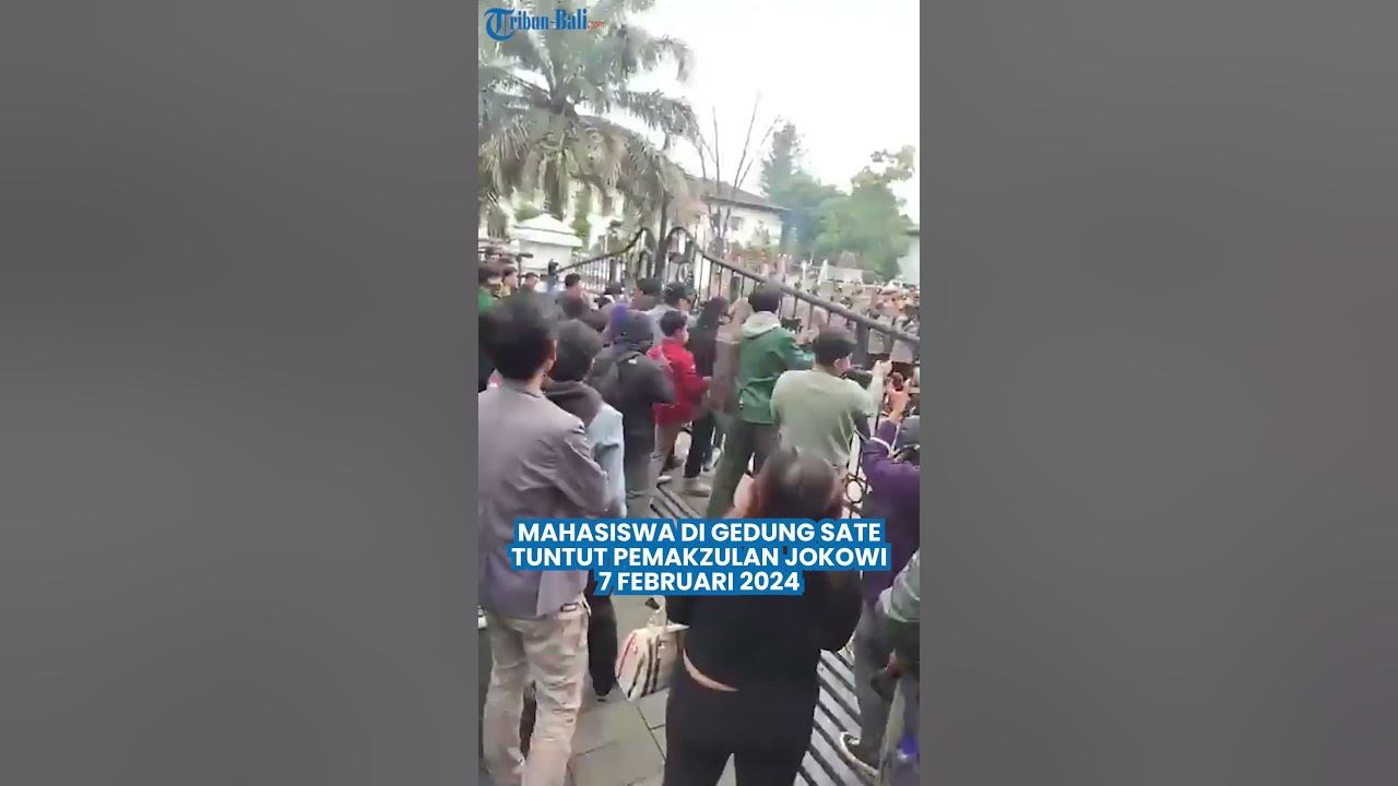 Demo Mahasiswa di Gedung Sate: Tuntut Pemakzulan Presiden Jokowi - YouTube