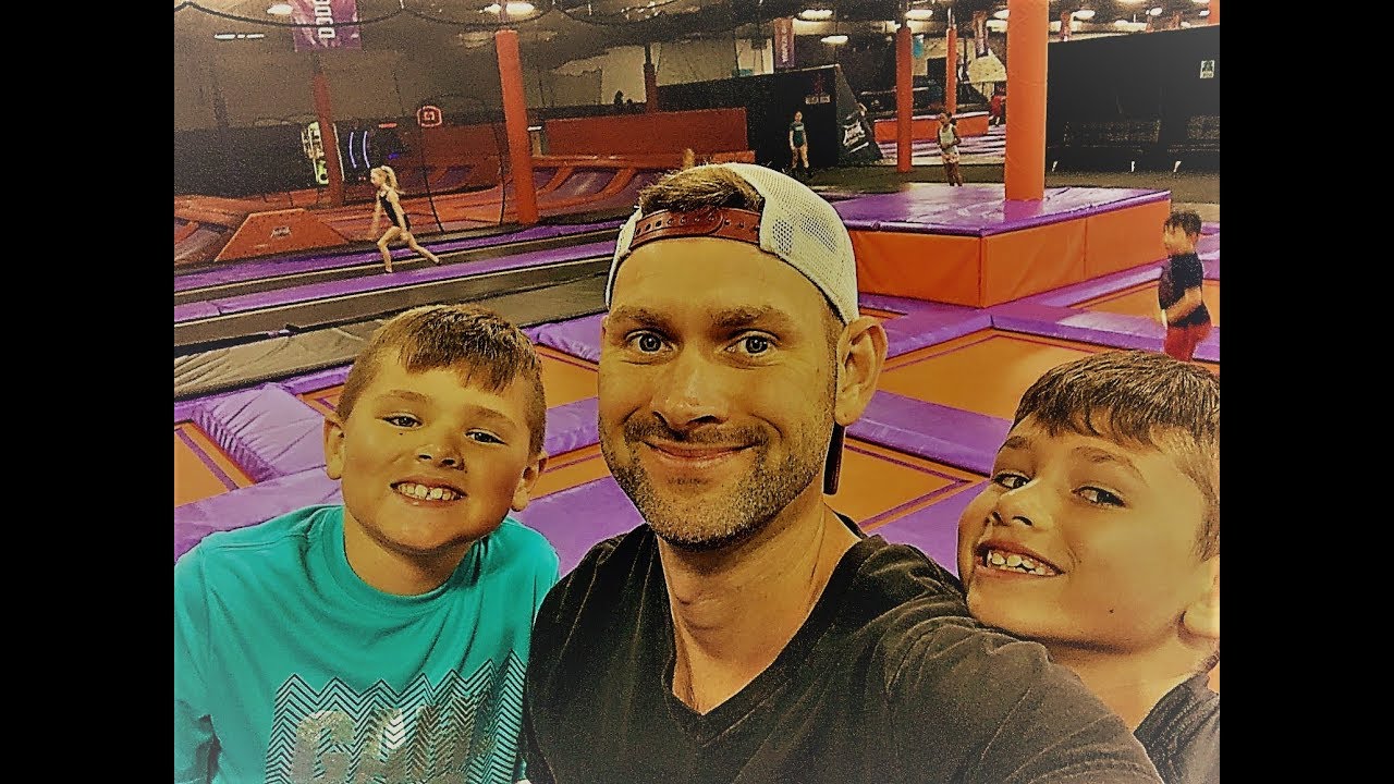 Aiden and Avery Visit ALTITUDE in Austin! - YouTube