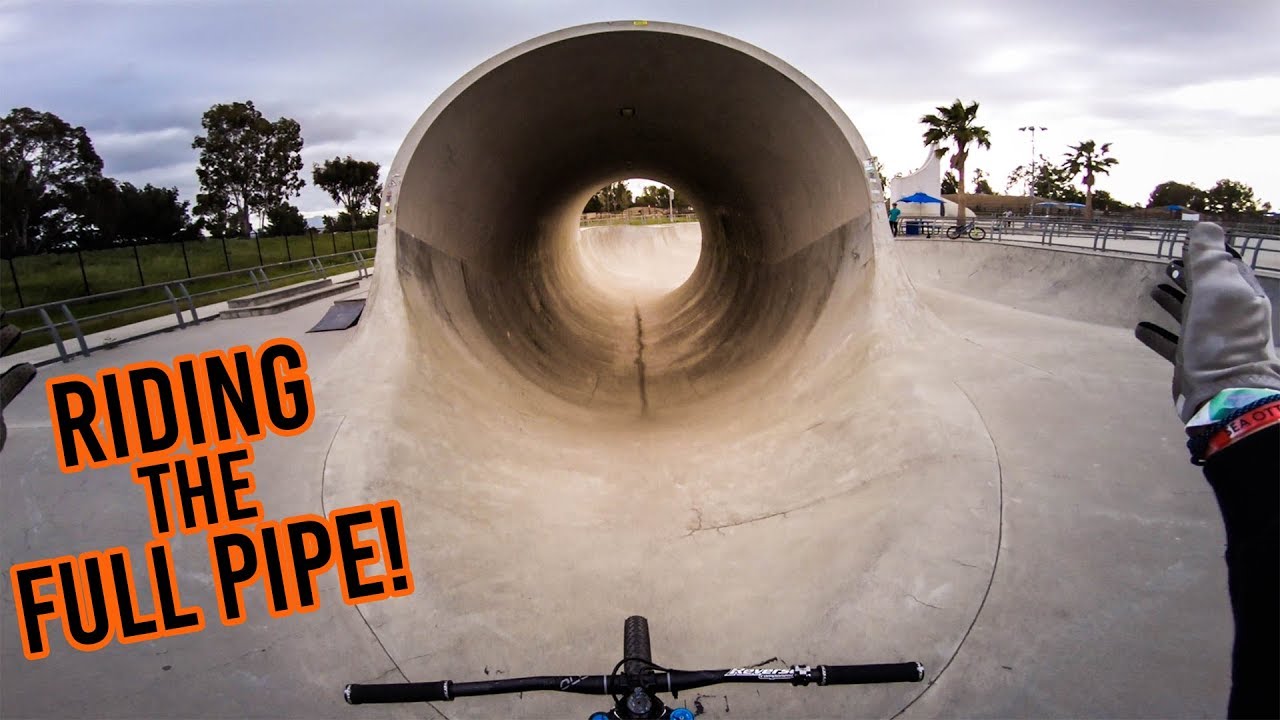 RIDING THE FULL PIPE in CALI! // Riesige Full Pipe shredden in ...