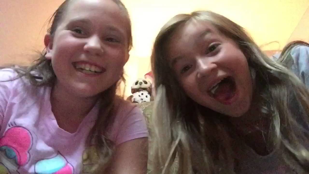 Doing our makeup for fun🤗 - YouTube