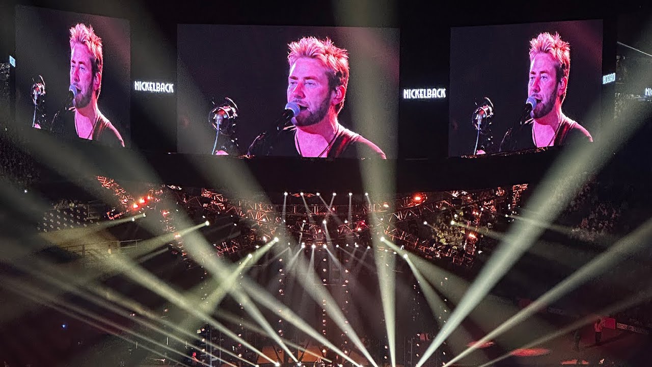 Nickelback “look at this graph” Houston Rodeo 2024 - YouTube