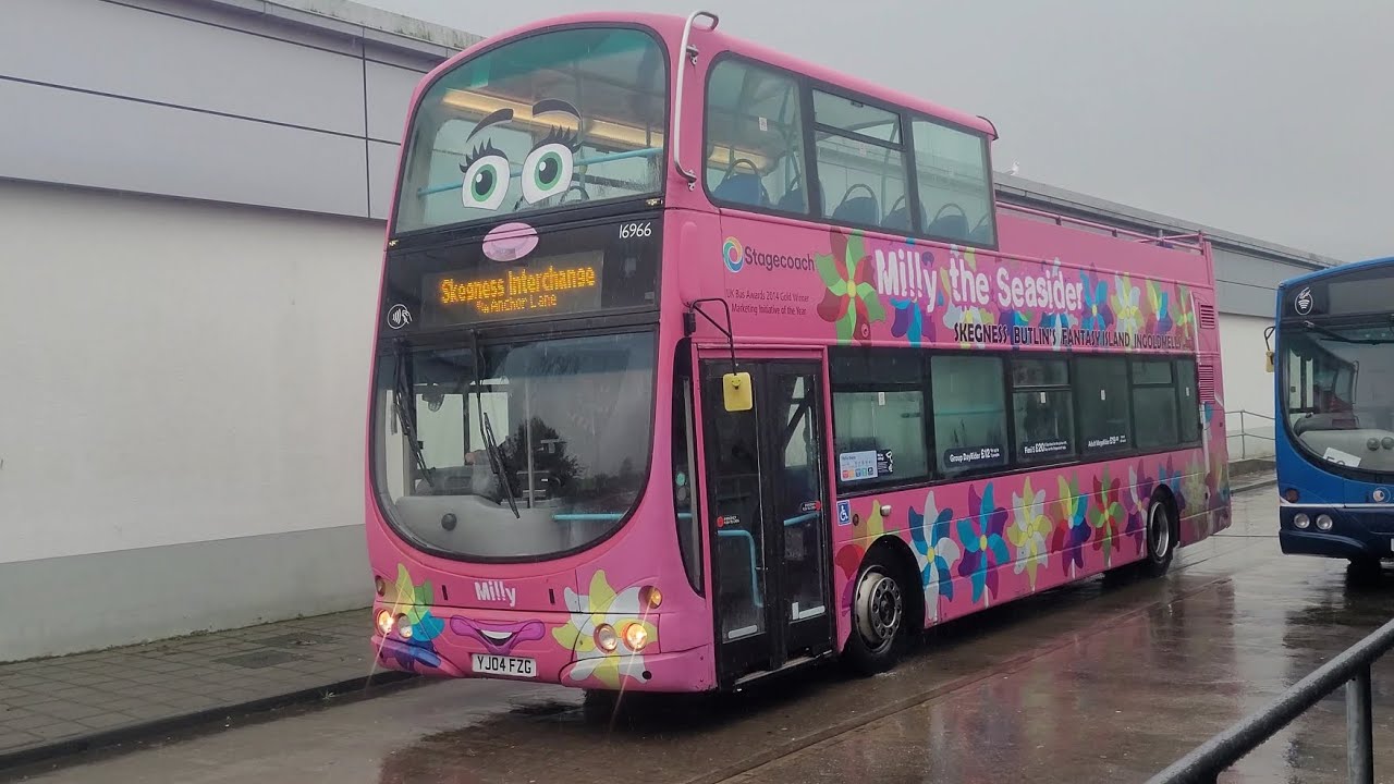 Milly the Seasider 16966 gemini b7tl arriving into Skegness bus station ...