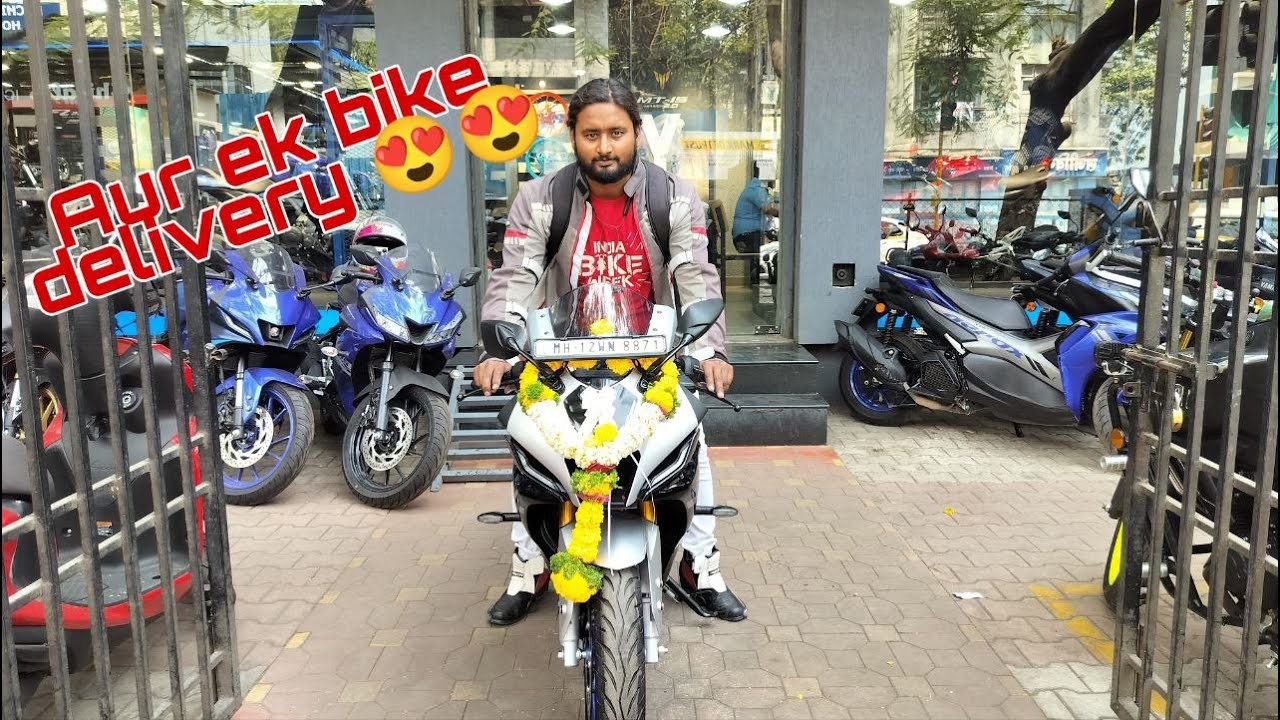 R15 V4M Delivery - YouTube