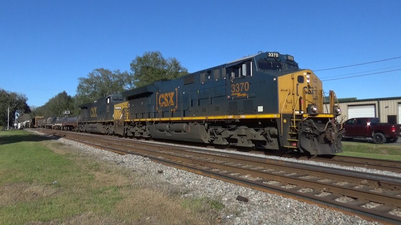 CSXT 3370 Leads Train Q491 Southbound At Ridgeland SC - YouTube