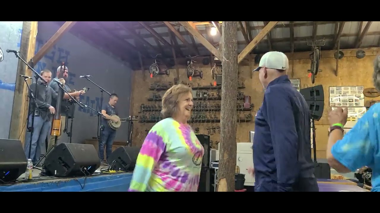Chainsaw Backstep alias Clinch Mountain Backstep / Hammertowne - YouTube