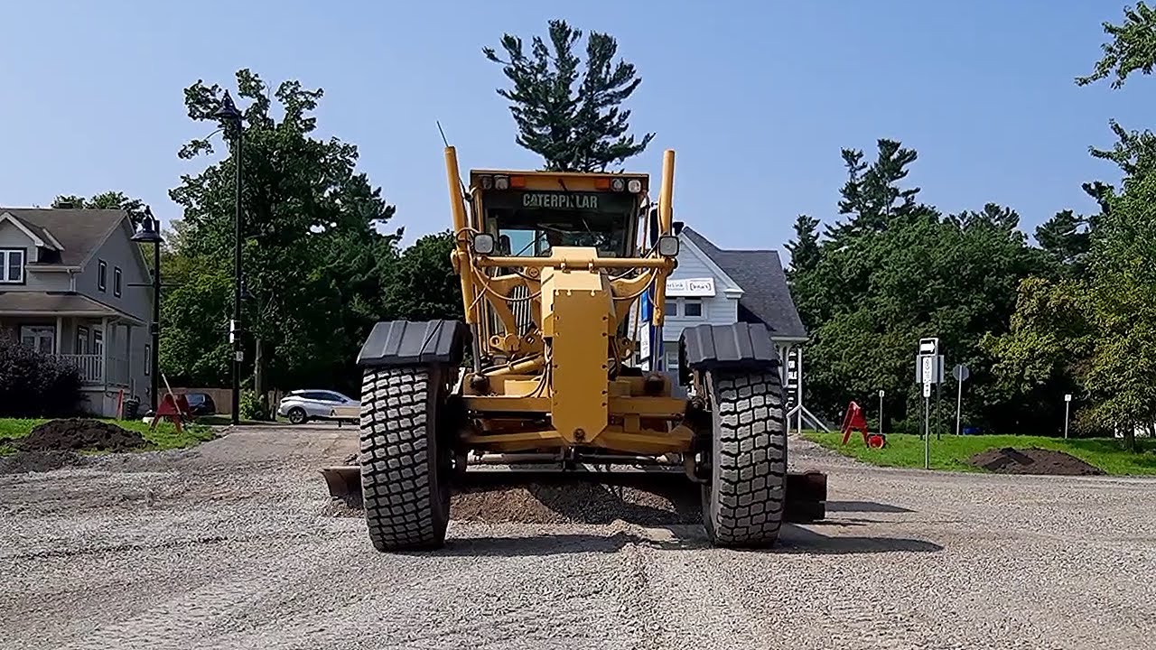 CONSTRUCTION- Grading/ Scraping/ Caterpillar 160H Grader - YouTube
