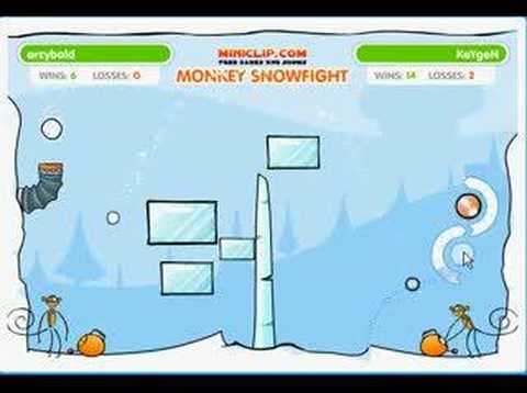 Monkey snowfight - YouTube