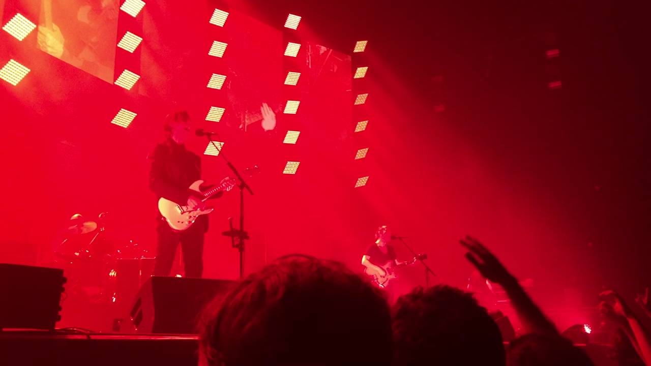 Radiohead ♪Lucky @Heineken Music Hall Amsterdam 21 May 2016 - YouTube