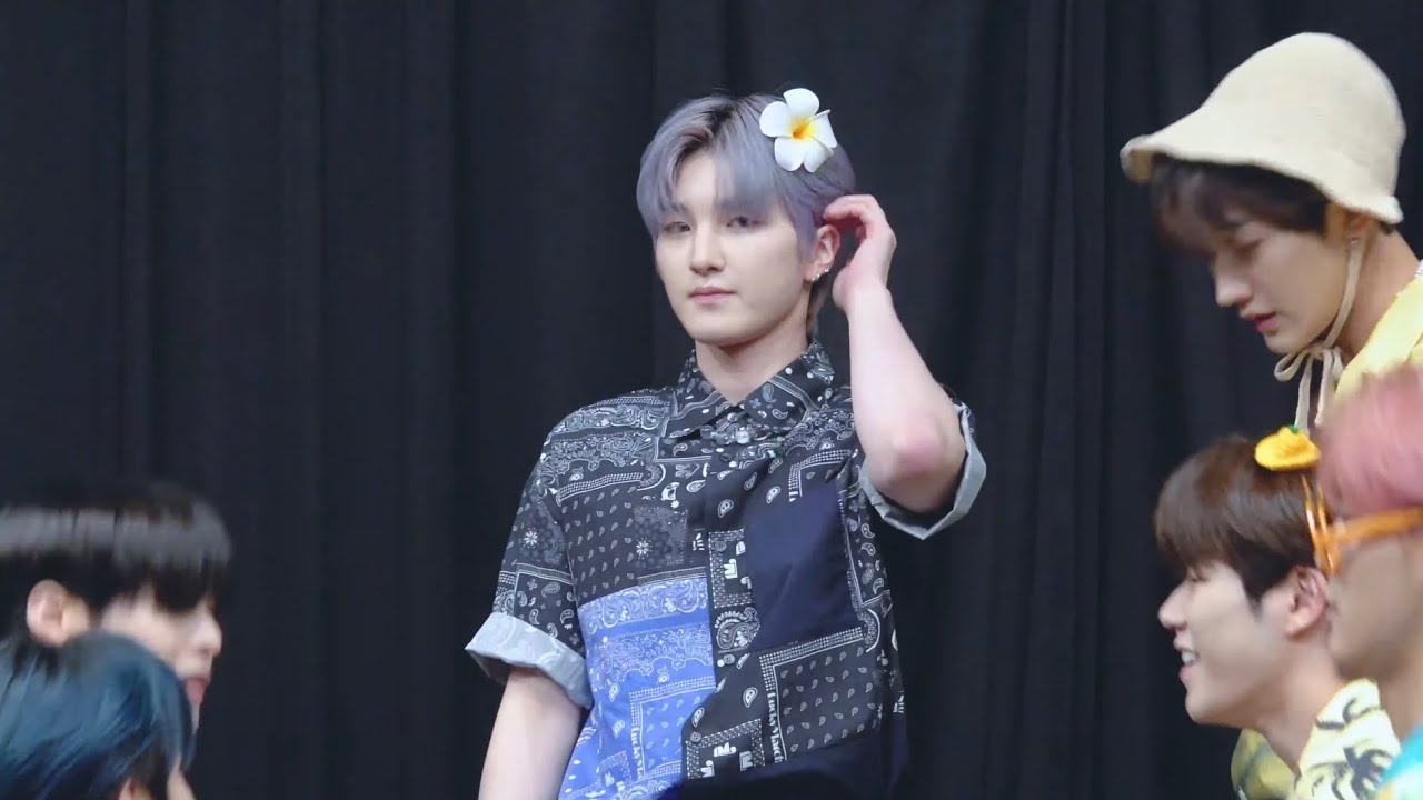 220709 뮤직아트 ciipher - fame (hyunbin focus) - YouTube