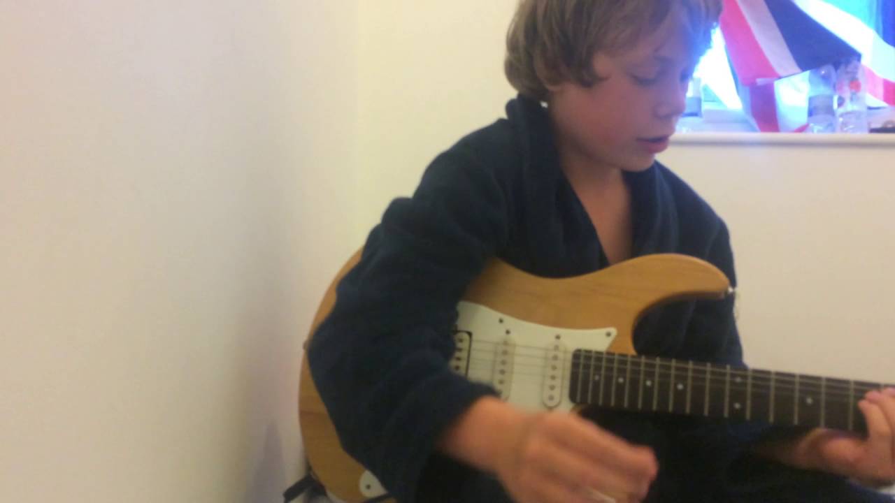 Seven nation army by Tom bayne - YouTube