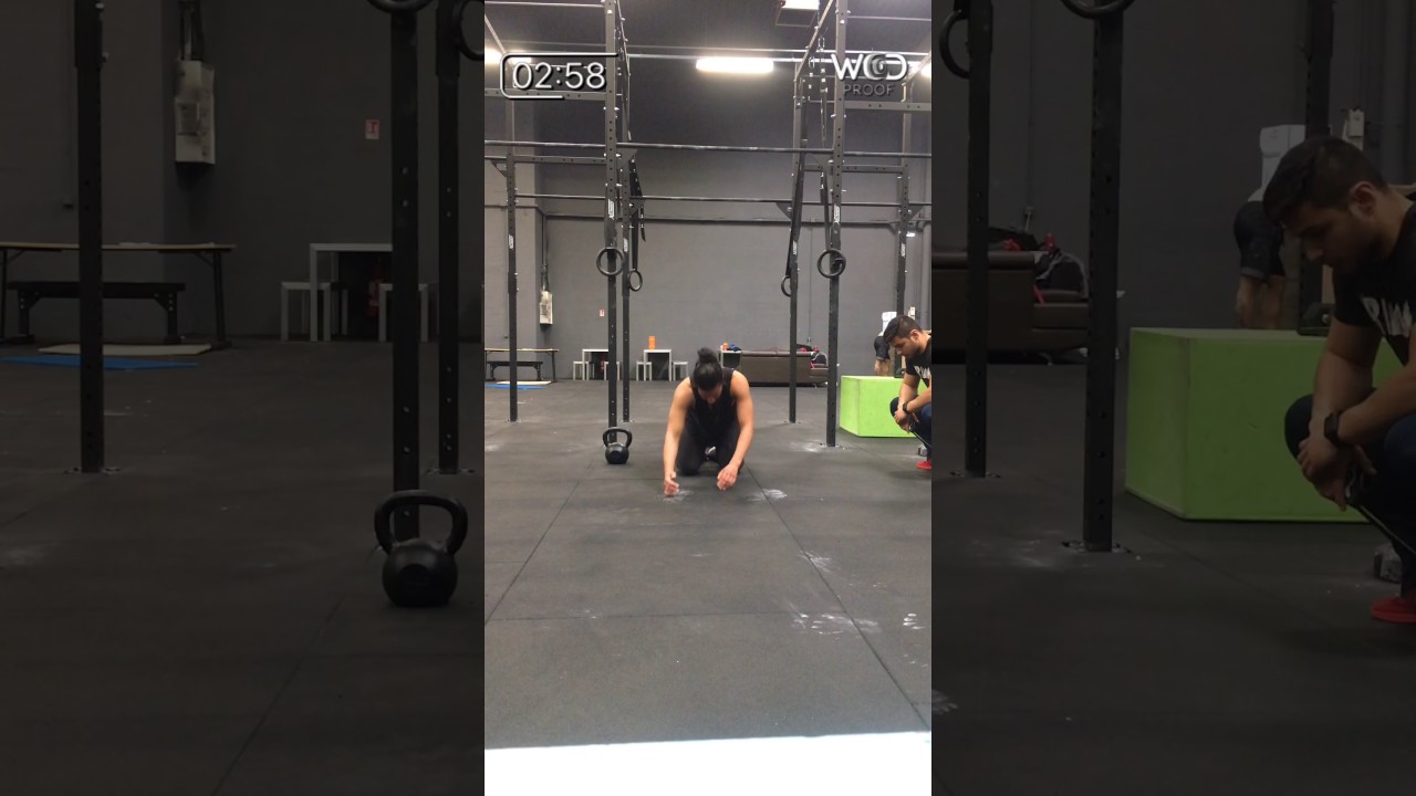 Sarah Traoré - wod 1 - French throwdown 2017 - YouTube