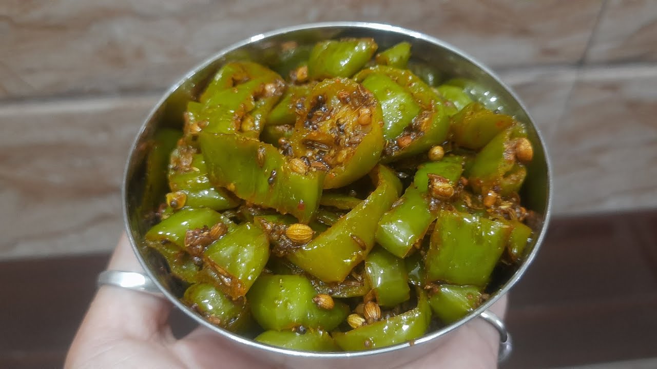 मिर्च का अचार - झटपट - Instant Green Chilli Pickle - YouTube