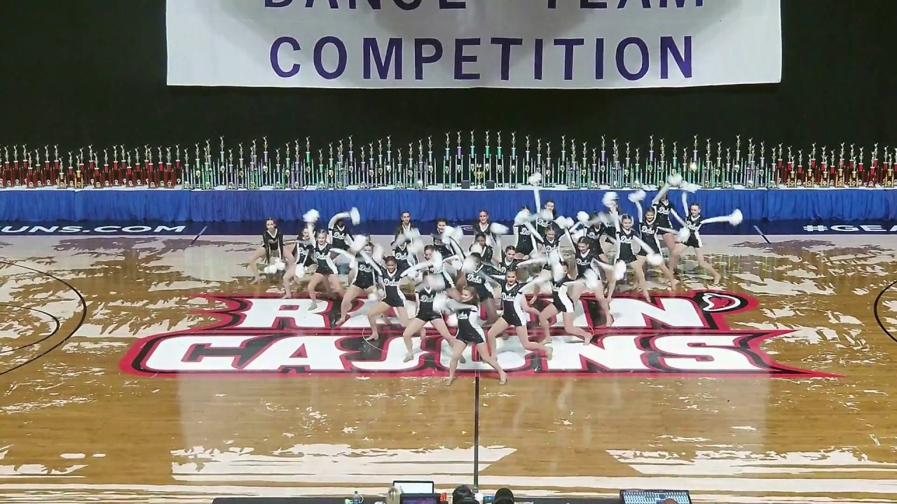 Dominican Debs - Team Pom 2018 - YouTube