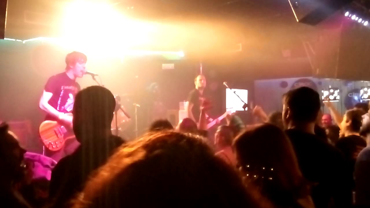 Adios Reina Mía Eskorbuto | SALA LEMON 4-3-2017 - YouTube