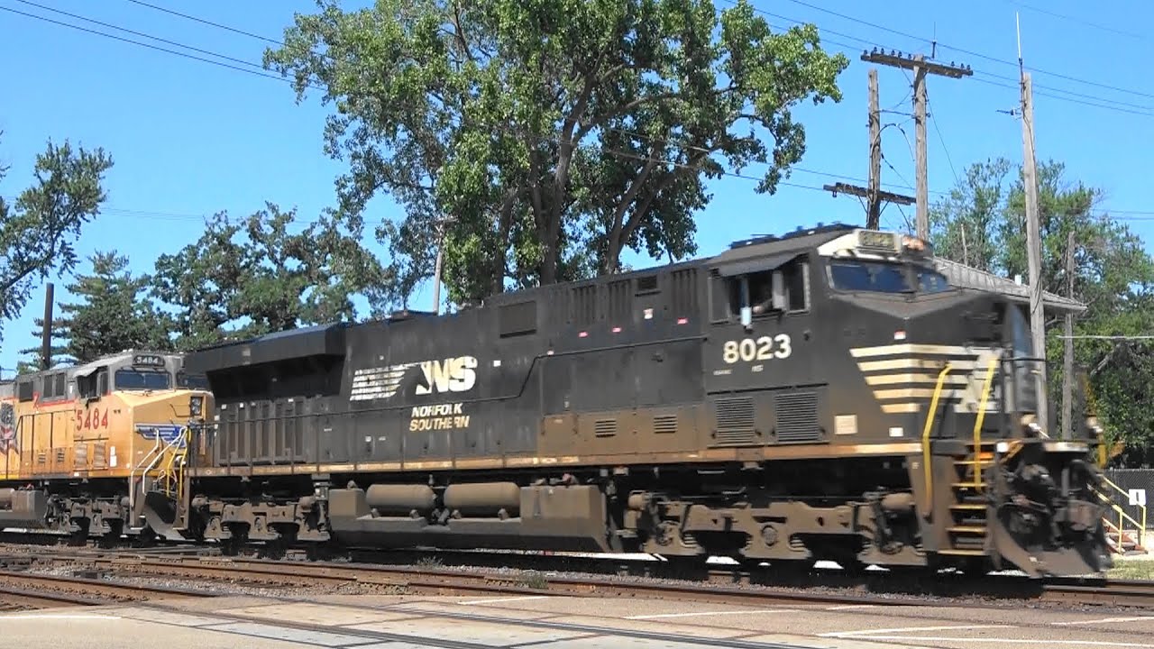 NS 8023 w/ UP Power Leads Freight, West Chicago, IL - YouTube