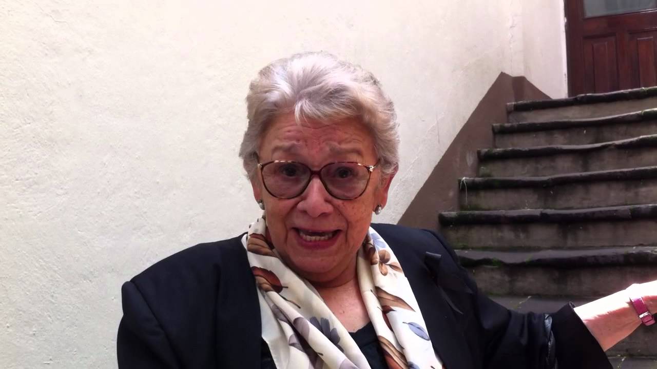 Lina Odena, investigadora #YoSoyelINAH - YouTube