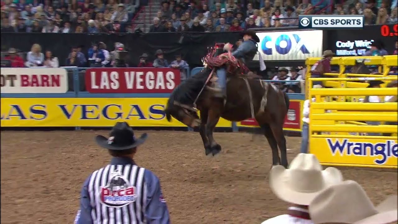 Cody Wright | 2016 NFR Round 10 - YouTube