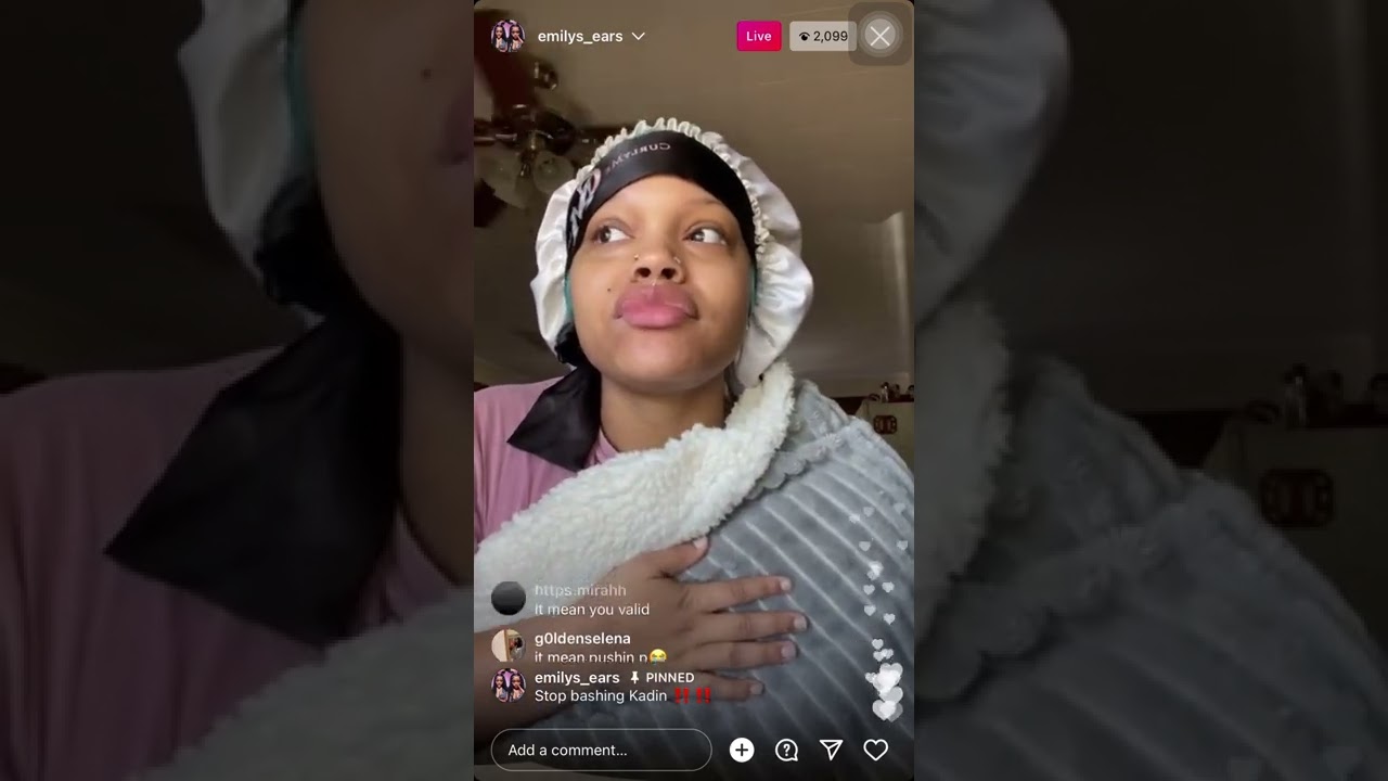 Emily ears on live saying stop bashing her boyfriend‼️| IS SHE PREGNANT ...