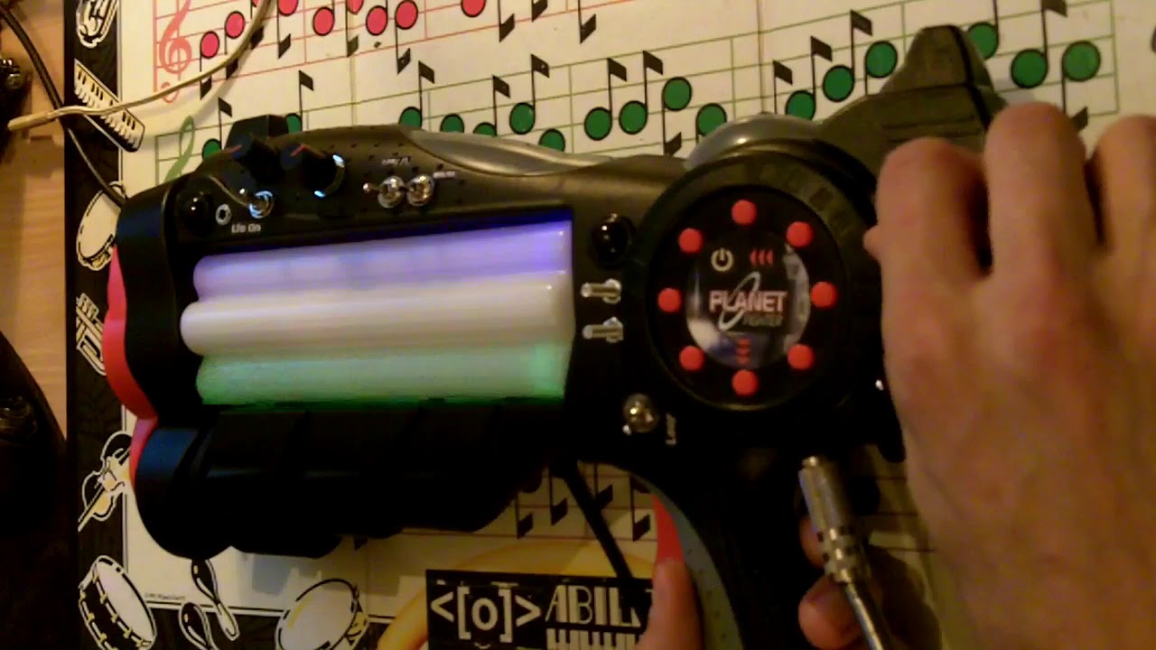 Circuit Bent Planet Fighter Toy gun by Psychiceyeclix - YouTube