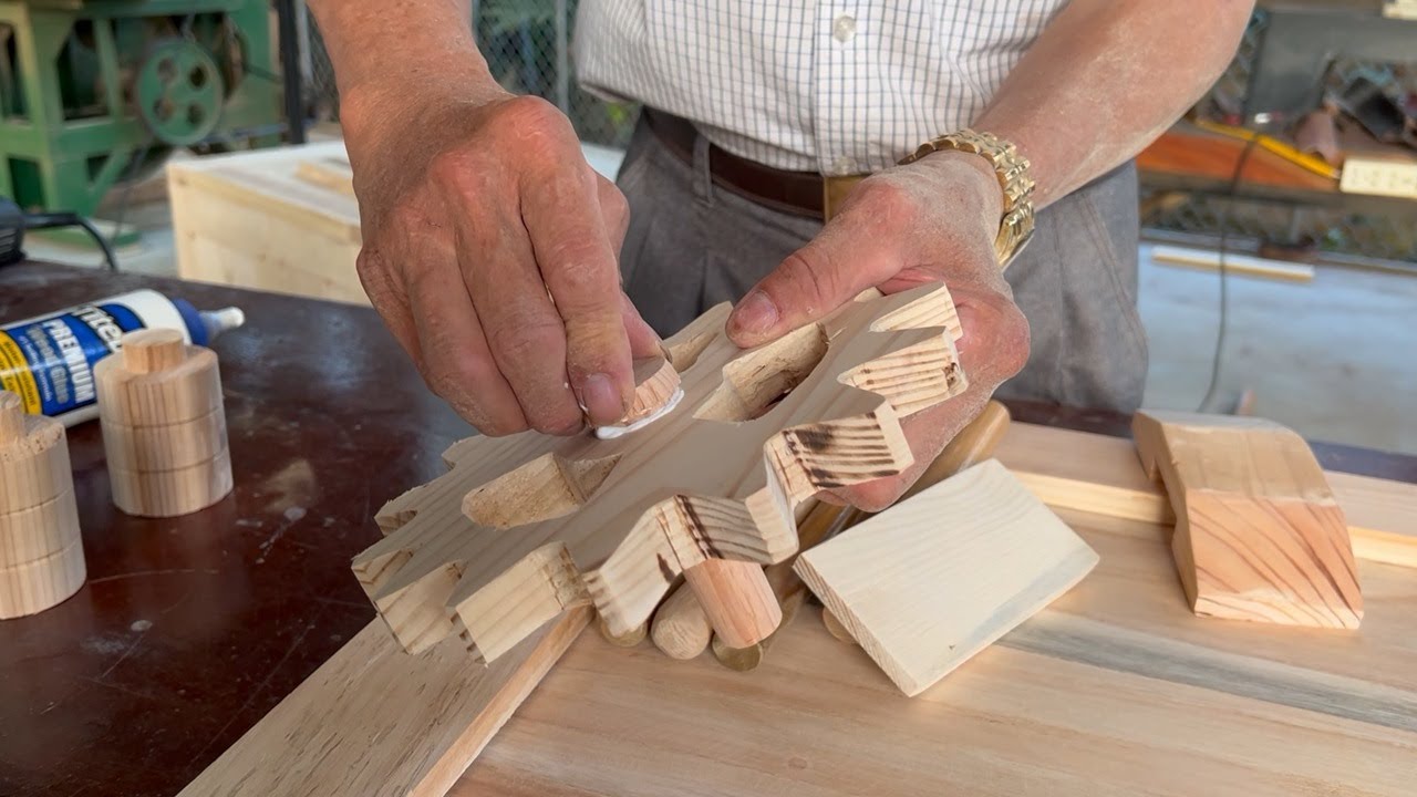 A Masterpiece in Woodworking // Build a Stunning and Creative gear ...