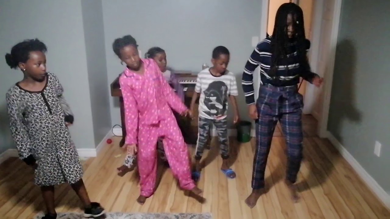 Kids dance - YouTube