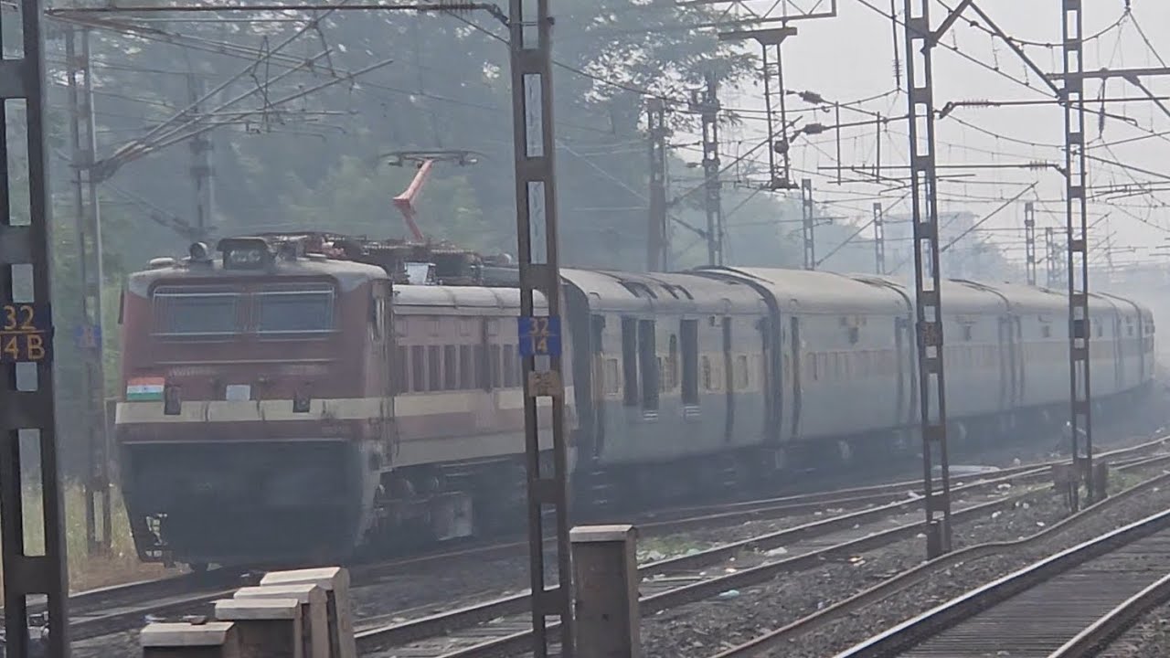 Old Memories Of ICF + P4 GARIB RATH EXP 12216 BDTS-DEE GARIB RATH EXP ...