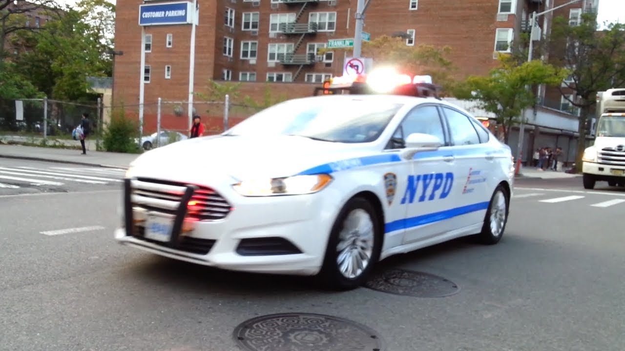 Quick catch of NYPD ford fusion hybrid responding - YouTube
