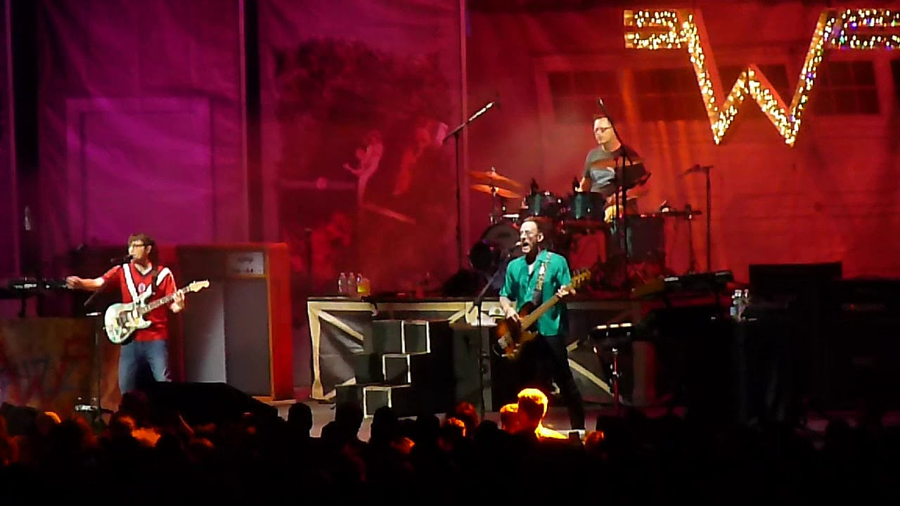 Weezer Jones Beach Theater, New York, 07 18 18 P1030623 - YouTube
