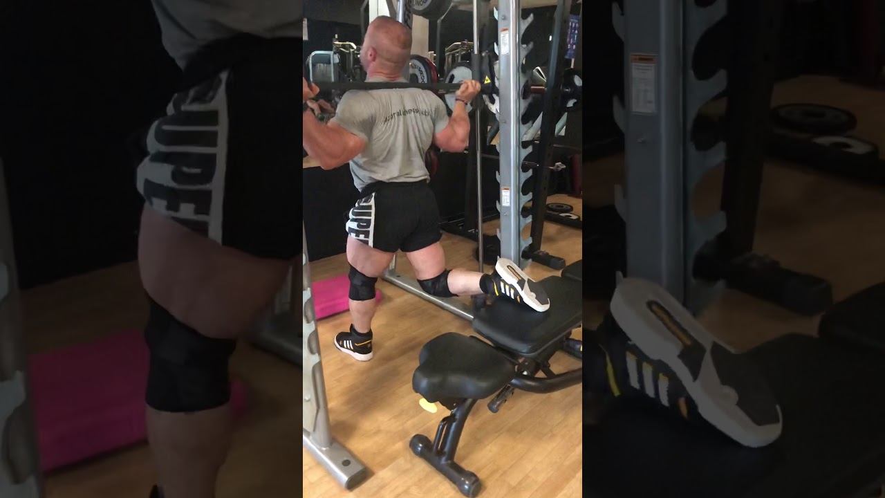 Split squat al multipower - YouTube