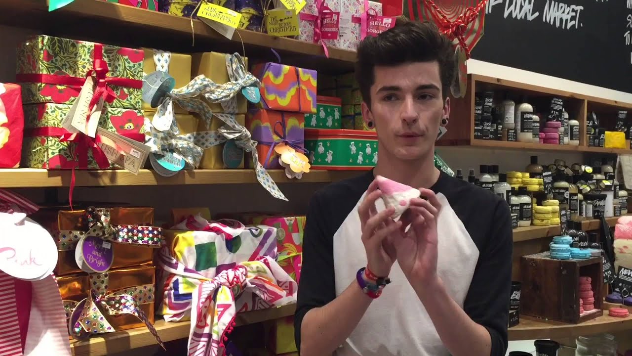 Lush Watford's Perfect Christmas Gift Guide - Under £15 - Sophie ...
