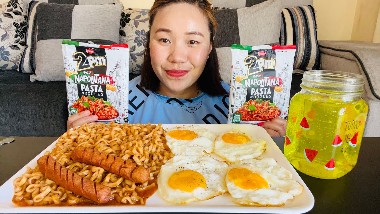 Mukbang: 2pm Pasta Noodles, Sunny Side Up Eggs, Chicken Sausage || Hari ...