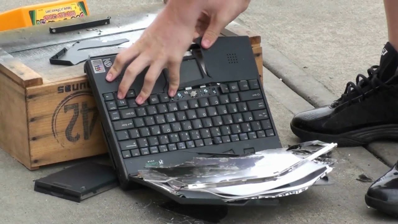 Laptop vs Slap shot - YouTube