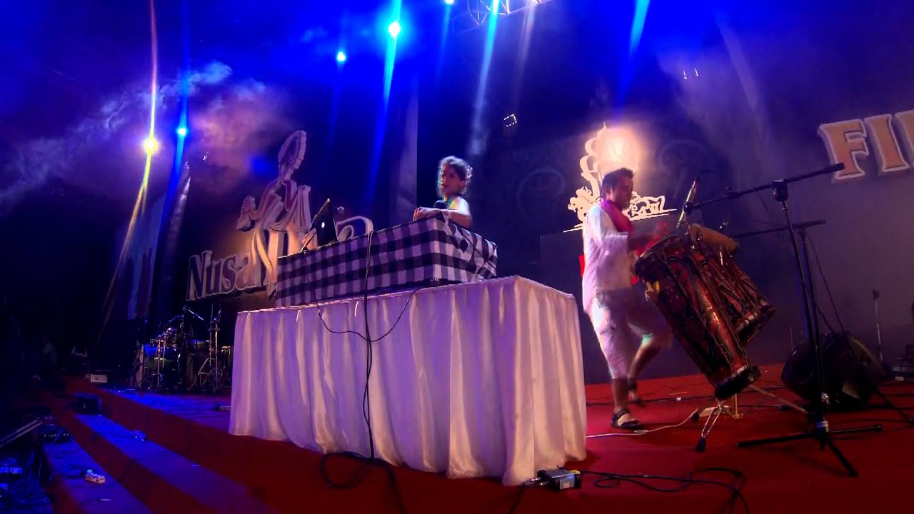 SweetLive feat Isaac Maine @ IMEX - Bali - YouTube