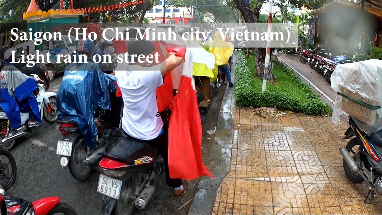 Saigon (Ho Chi Minh City, Vietnam) - Light rain on street - YouTube