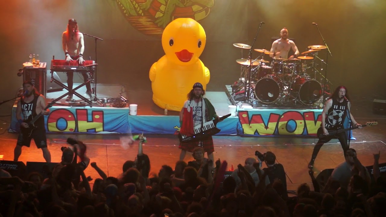 Alestorm - Mexico - 70000 Tons of Metal - YouTube