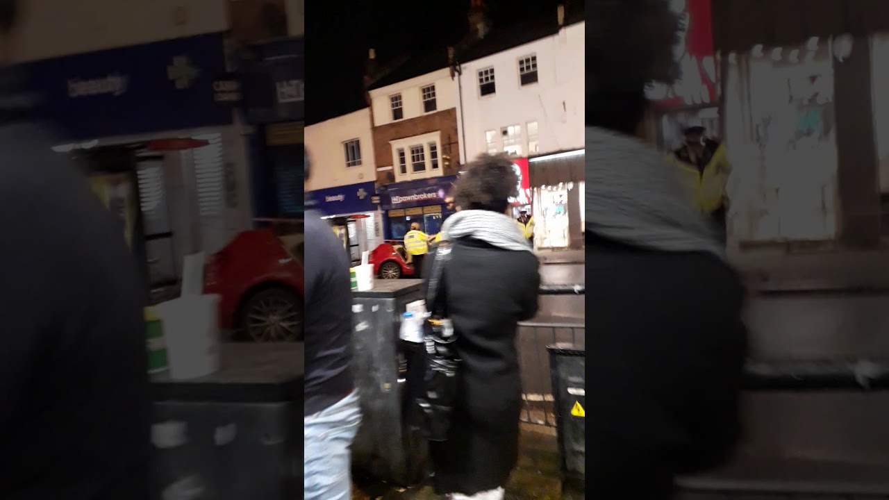 Tooting crash (kfc destroyed) - YouTube