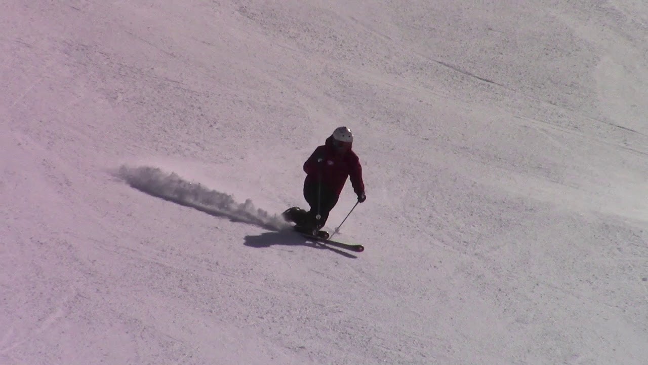 Expert Short Telemark Turn - YouTube
