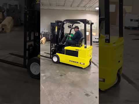 2011 YALE ERP040 4000 LB 78/175" 3 STAGE MAST ELECTRIC FORKLIFT SIDE ...