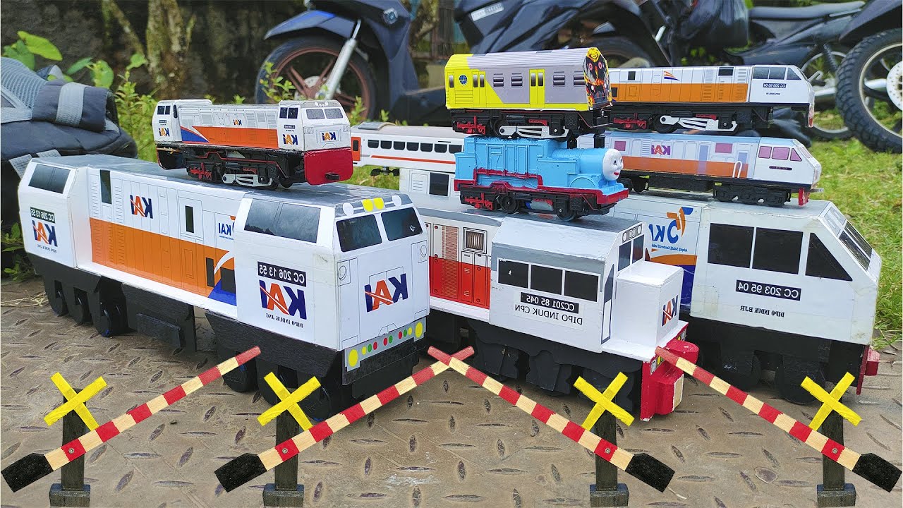 Kereta Api Kayu Kereta Railking, Kereta Thomas, Kereta Cepat, CC201 ...