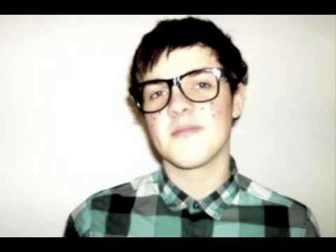 Gavin Beach Ft Jamie Cleaton - Dancing On My Own (Robyn) - YouTube