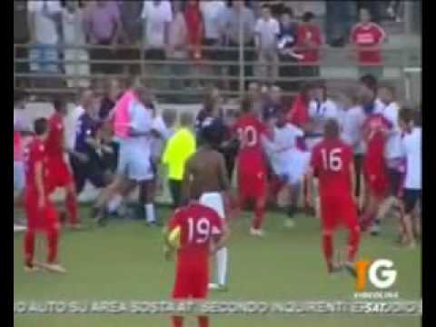 Best Punch Up in European football for years - YouTube