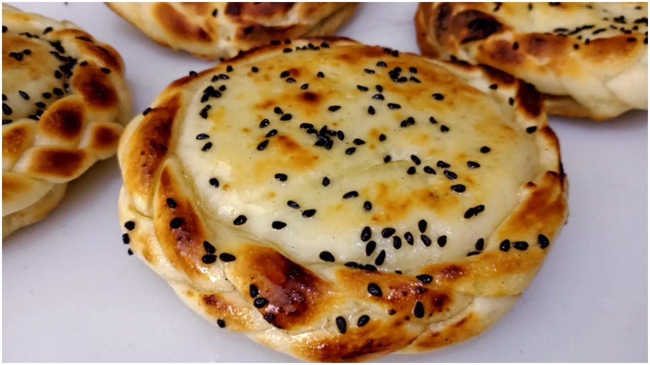 Bakery Style Chicken Mini Naan in a pan - Chicken Mini Naan Recipe ...