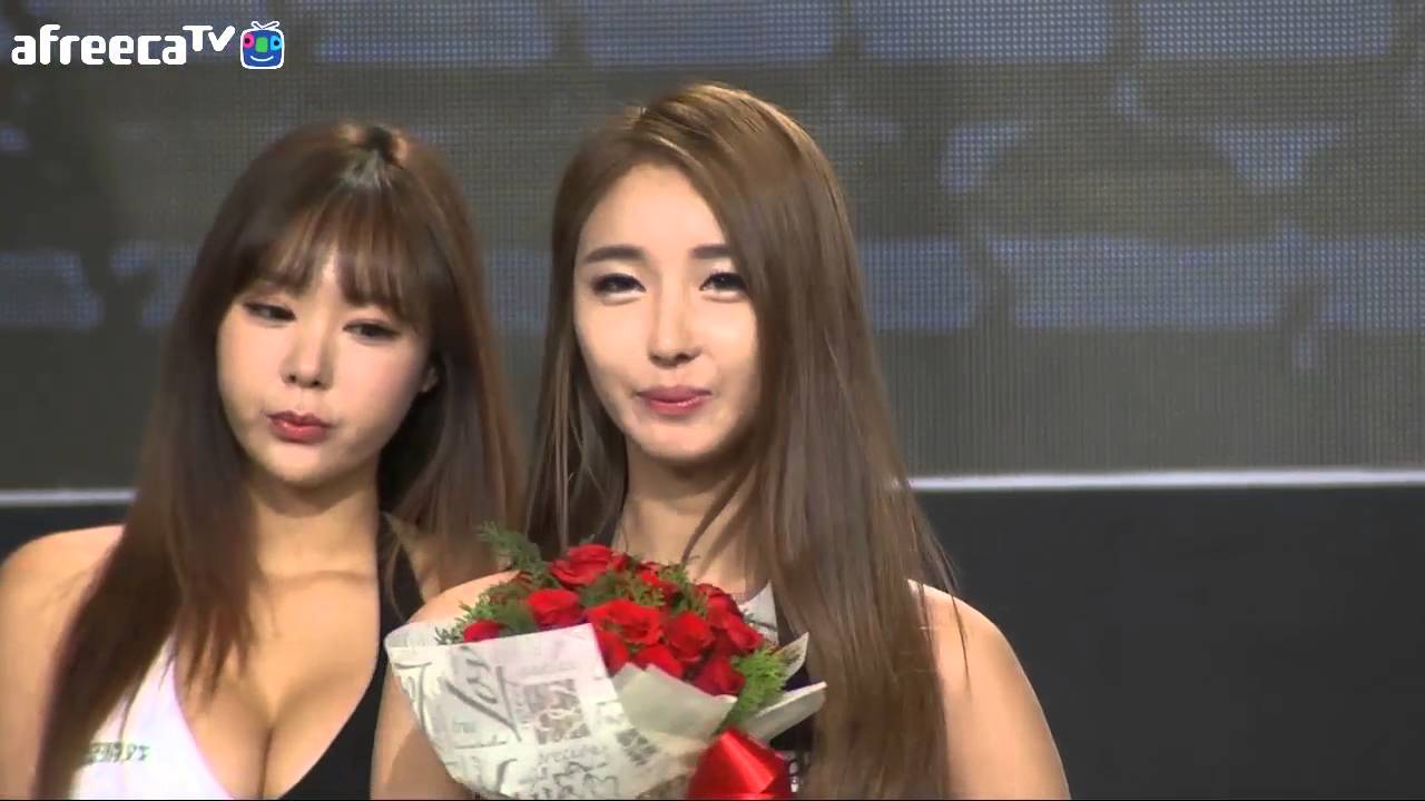 ROAD GIRL Contest Winner 'Lim Ji-woo' for XIAOMI ROAD FC 027 IN CHINA ...