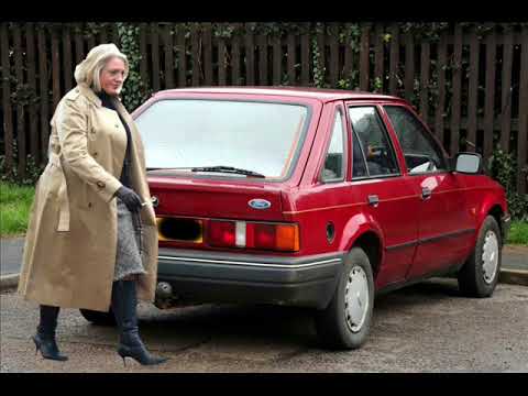 Teacher cranking her Ford  Escort - Pedal Pumping / Cranking